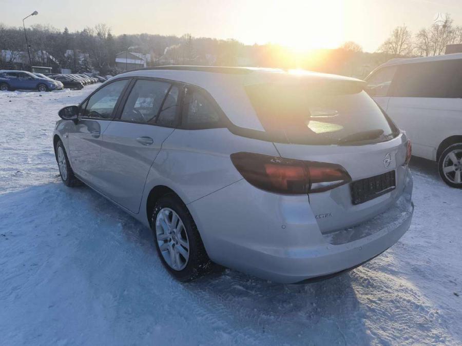 Pelēks Opel Astra 2016 Alīta, ar dzinēja tilpumu 1.60 L un nobraukumu 242 tūkst. km par 6400 €, foto 7 vietnē AUTOMOTO.COM.LV