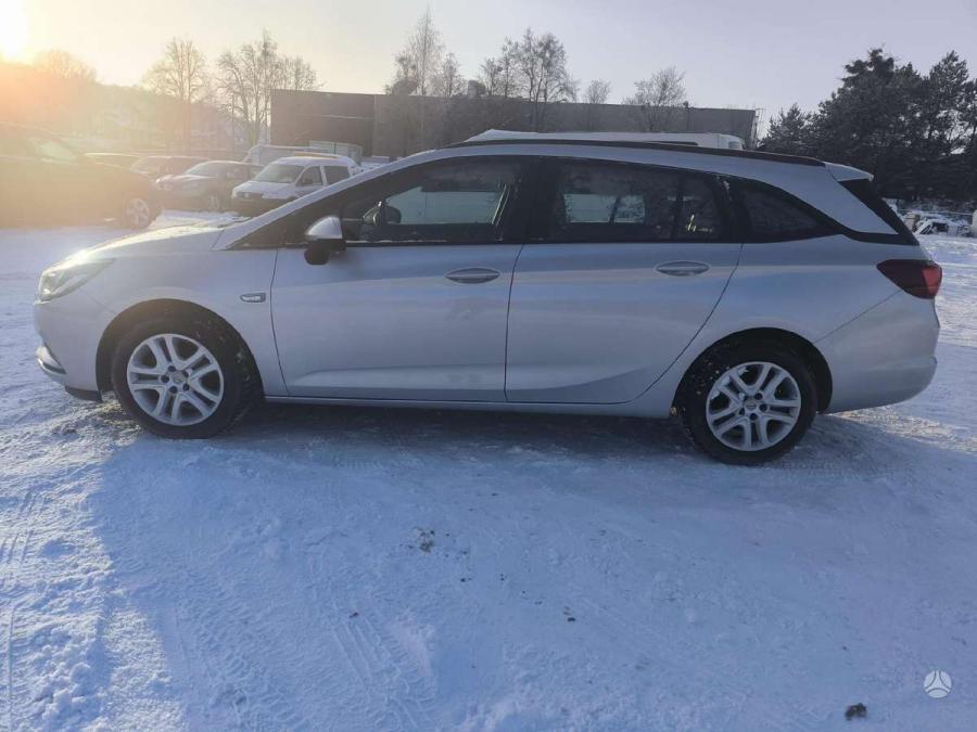 Pelēks Opel Astra 2016 Alīta, ar dzinēja tilpumu 1.60 L un nobraukumu 242 tūkst. km par 6400 €, foto 9 vietnē AUTOMOTO.COM.LV