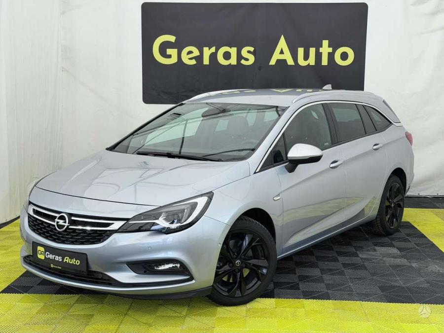 Grey Opel Astra 2016 in Vilnius, with an engine capacity of 1.60 L and mileage of 28 thousand km for 11290 €, photo 1 on AUTOMOTO.COM.LV