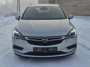 Grey Opel Astra 2016 in Rokiskis, with an engine capacity of 1.60 L and mileage of 145 thousand km for 3850 €, photo 3 on AUTOMOTO.COM.LV