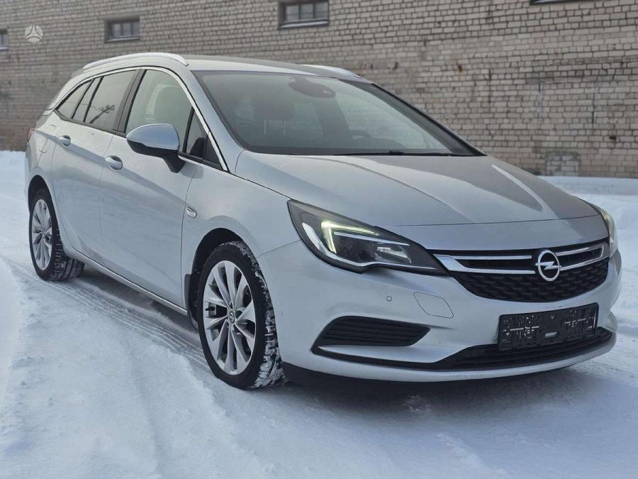 Grey Opel Astra 2016 in Rokiskis, with an engine capacity of 1.60 L and mileage of 145 thousand km for 3850 €, photo 5 on AUTOMOTO.COM.LV