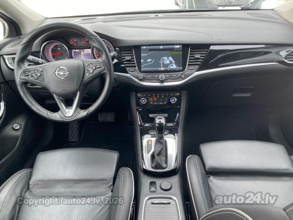 Grey Opel Astra 2016 in Tallinn, with an engine capacity of 1.60 L and mileage of 217 thousand km for 8999 €, photo 11 on AUTOMOTO.COM.LV