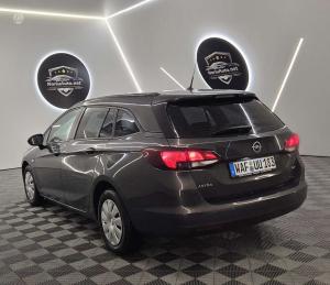 Grey Opel Astra 2016 in Marijampole, with an engine capacity of 1.60 L and mileage of 269 thousand km for 5450 €, photo 19 on AUTOMOTO.COM.LV