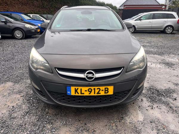 Pelēks Opel Astra 2016 Kauņa, ar dzinēja tilpumu 1.60 L un nobraukumu 219 tūkst. km par 3200 €, foto 1 vietnē AUTOMOTO.COM.LV