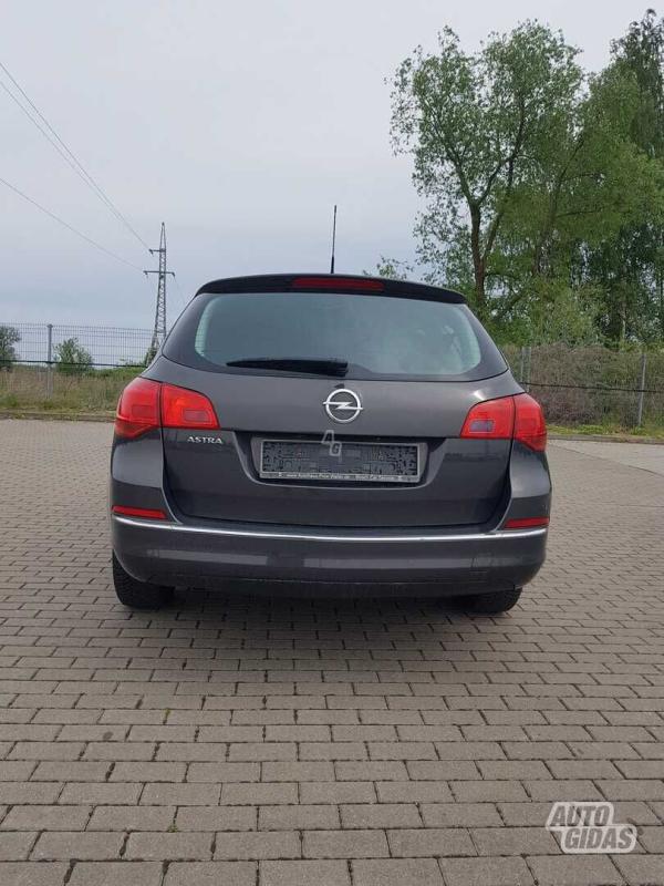 Pelēks Opel Astra 2016 Marijampole, ar dzinēja tilpumu 1.40 L un nobraukumu 200 tūkst. km par 4300 €, foto 6 vietnē AUTOMOTO.COM.LV