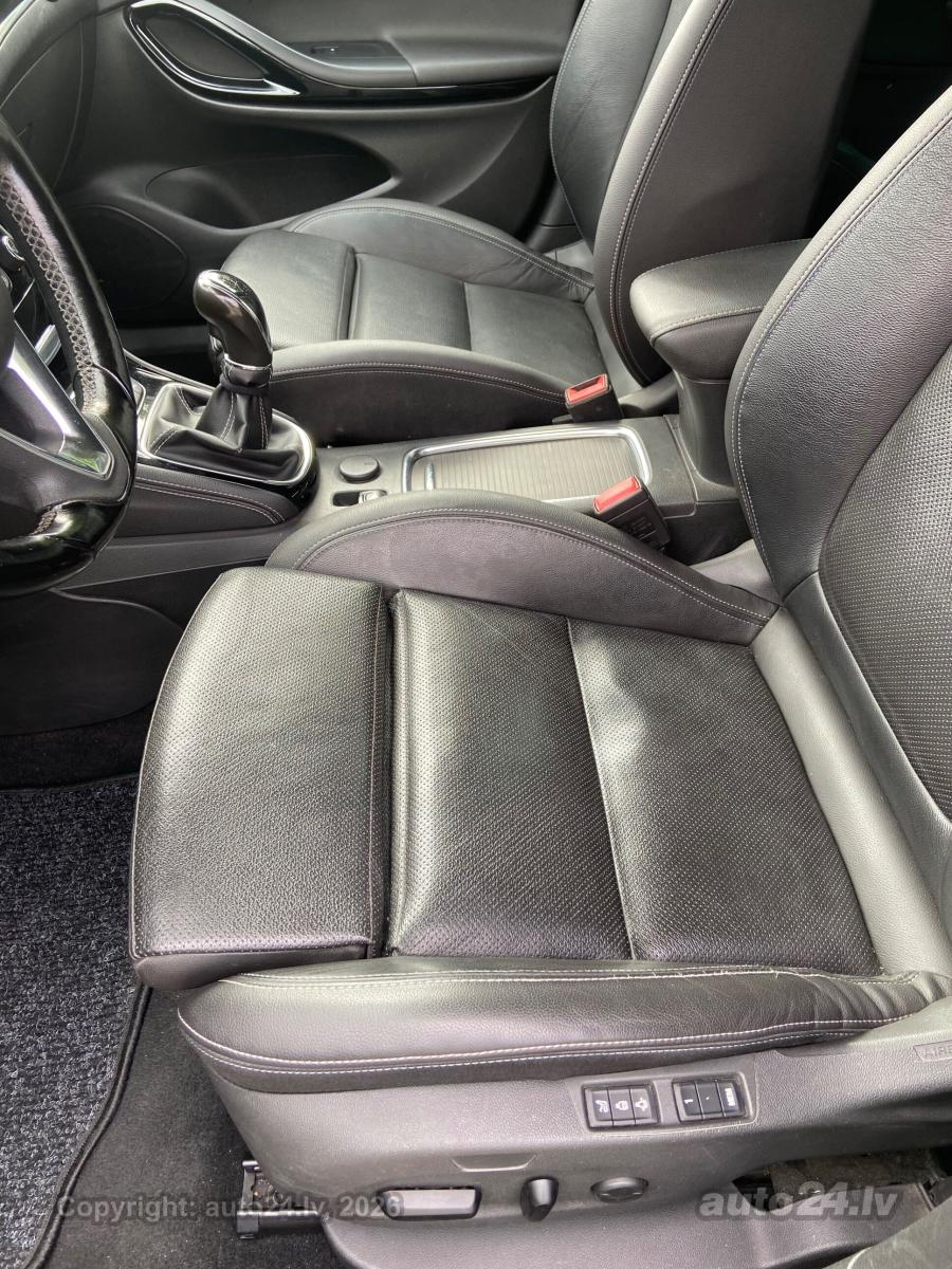 Pelēks Opel Astra 2016 Tartu, ar dzinēja tilpumu 1.60 L un nobraukumu 220 tūkst. km par 6390 €, foto 12 vietnē AUTOMOTO.COM.LV