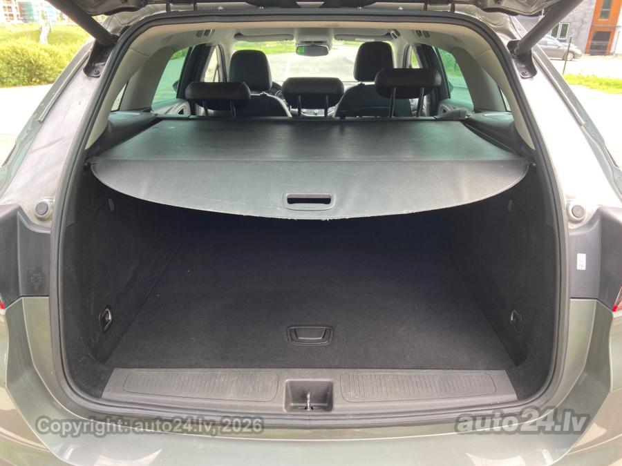 Pelēks Opel Astra 2016 Tartu, ar dzinēja tilpumu 1.60 L un nobraukumu 220 tūkst. km par 6390 €, foto 15 vietnē AUTOMOTO.COM.LV