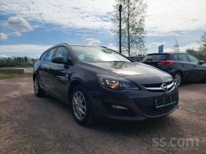 Grey Opel Astra 2016 in Cesis, with an engine capacity of 1.60 L and mileage of 184 thousand km for 5900 €, photo 3 on AUTOMOTO.COM.LV