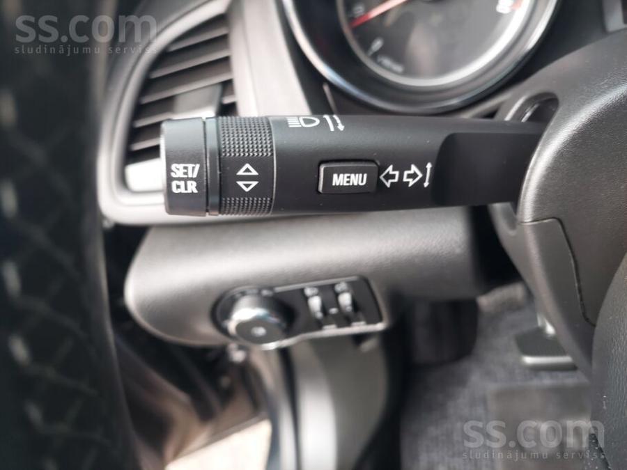 Grey Opel Astra 2016 in Cesis, with an engine capacity of 1.60 L and mileage of 184 thousand km for 5900 €, photo 11 on AUTOMOTO.COM.LV