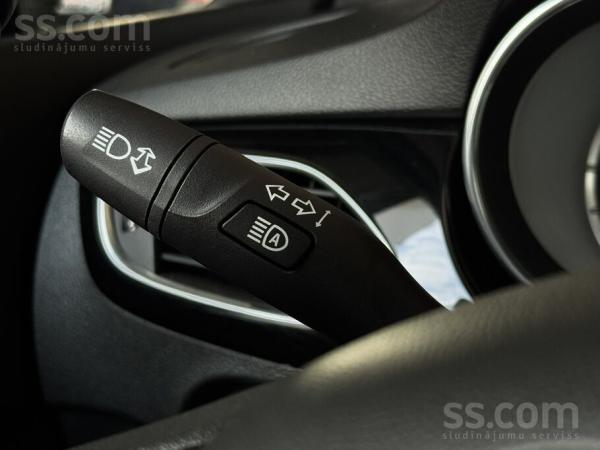 Grey Opel Astra 2016 in Tukums, with an engine capacity of 1.60 L and mileage of 219 thousand km for 6555 €, photo 9 on AUTOMOTO.COM.LV