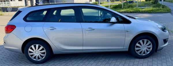 Grey Opel Astra 2016 in Kaunas, with an engine capacity of 1.60 L and mileage of 130 thousand km for 3990 €, photo 7 on AUTOMOTO.COM.LV