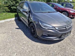 Grey Opel Astra 2016 in Marijampole, with an engine capacity of 1.60 L and mileage of 330 thousand km for 2900 €, photo  on AUTOMOTO.COM.LV