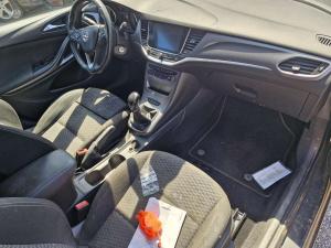 Grey Opel Astra 2016 in Marijampole, with an engine capacity of 1.60 L and mileage of 330 thousand km for 2900 €, photo 8 on AUTOMOTO.COM.LV