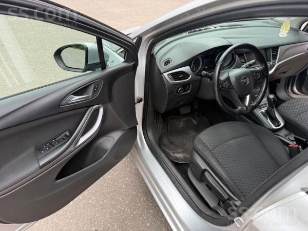 Pelēks Opel Astra 2016 Rīga, ar dzinēja tilpumu 1.60 L un nobraukumu 223 tūkst. km par 5000 €, foto 1 vietnē AUTOMOTO.COM.LV