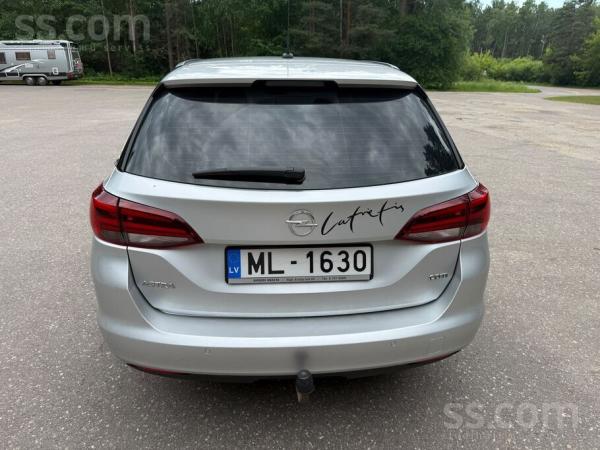 Pelēks Opel Astra 2016 Rīga, ar dzinēja tilpumu 1.60 L un nobraukumu 223 tūkst. km par 5000 €, foto 5 vietnē AUTOMOTO.COM.LV