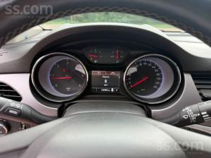 Grey Opel Astra 2016 in Riga, with an engine capacity of 1.60 L and mileage of 223 thousand km for 5000 €, photo 9 on AUTOMOTO.COM.LV