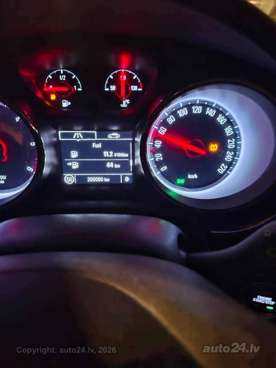 Grey Opel Astra 2016 in Tallinn, with an engine capacity of 1.60 L and mileage of 200 thousand km for 4300 €, photo 5 on AUTOMOTO.COM.LV