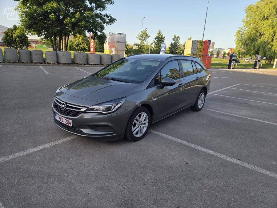 Grey Opel Astra 2016 in Taurage, with an engine capacity of 1.60 L and mileage of 206 thousand km for 4800 €, photo 1 on AUTOMOTO.COM.LV
