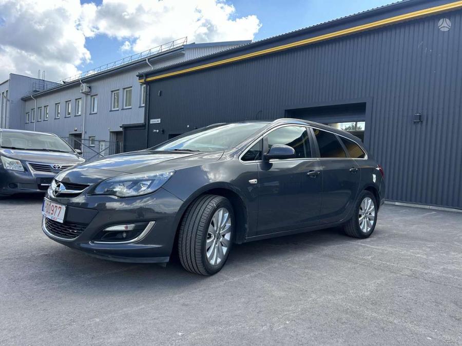 Pelēks Opel Astra 2016 Šauļi, ar dzinēja tilpumu 1.60 L un nobraukumu 201 tūkst. km par 4750 €, foto 3 vietnē AUTOMOTO.COM.LV
