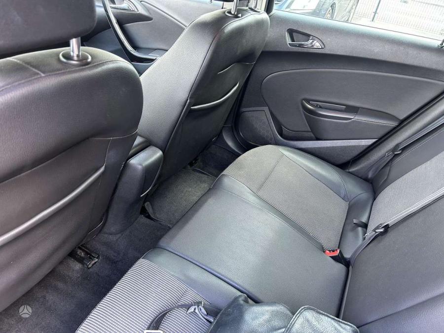 Pelēks Opel Astra 2016 Šauļi, ar dzinēja tilpumu 1.60 L un nobraukumu 201 tūkst. km par 4750 €, foto 13 vietnē AUTOMOTO.COM.LV