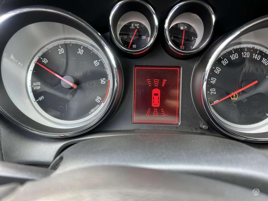 Pelēks Opel Astra 2016 Šauļi, ar dzinēja tilpumu 1.60 L un nobraukumu 201 tūkst. km par 4750 €, foto 17 vietnē AUTOMOTO.COM.LV