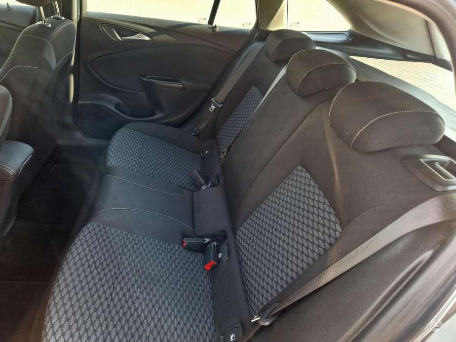 Pelēks Opel Astra 2016 Marijampole, ar dzinēja tilpumu 1.40 L un nobraukumu 123 tūkst. km par 6899 €, foto 10 vietnē AUTOMOTO.COM.LV