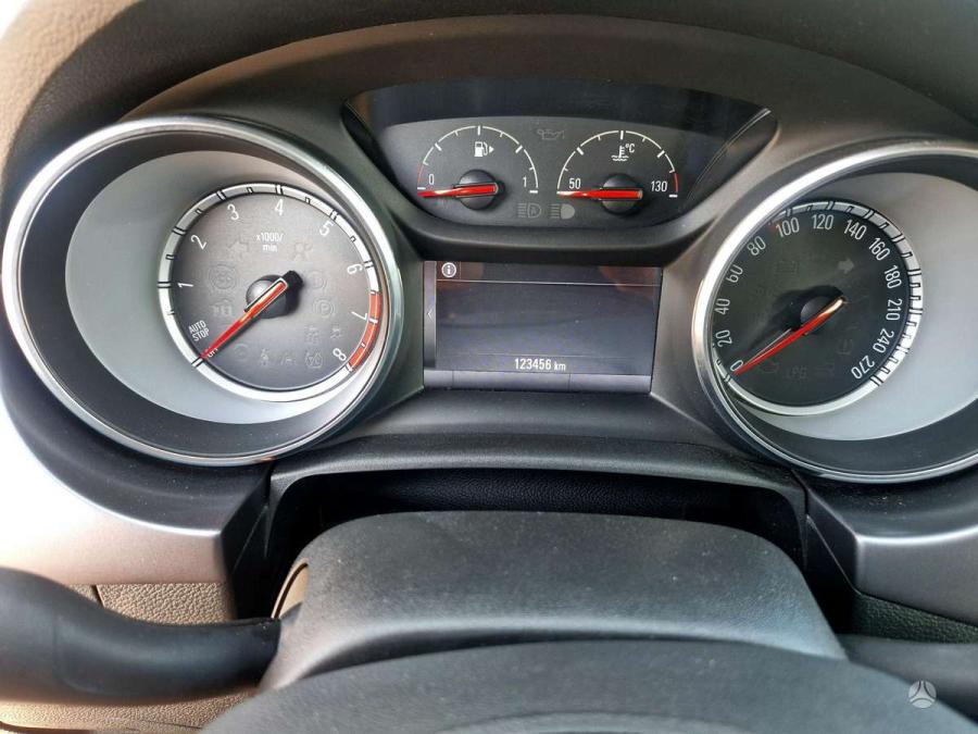 Pelēks Opel Astra 2016 Marijampole, ar dzinēja tilpumu 1.40 L un nobraukumu 123 tūkst. km par 6899 €, foto 13 vietnē AUTOMOTO.COM.LV