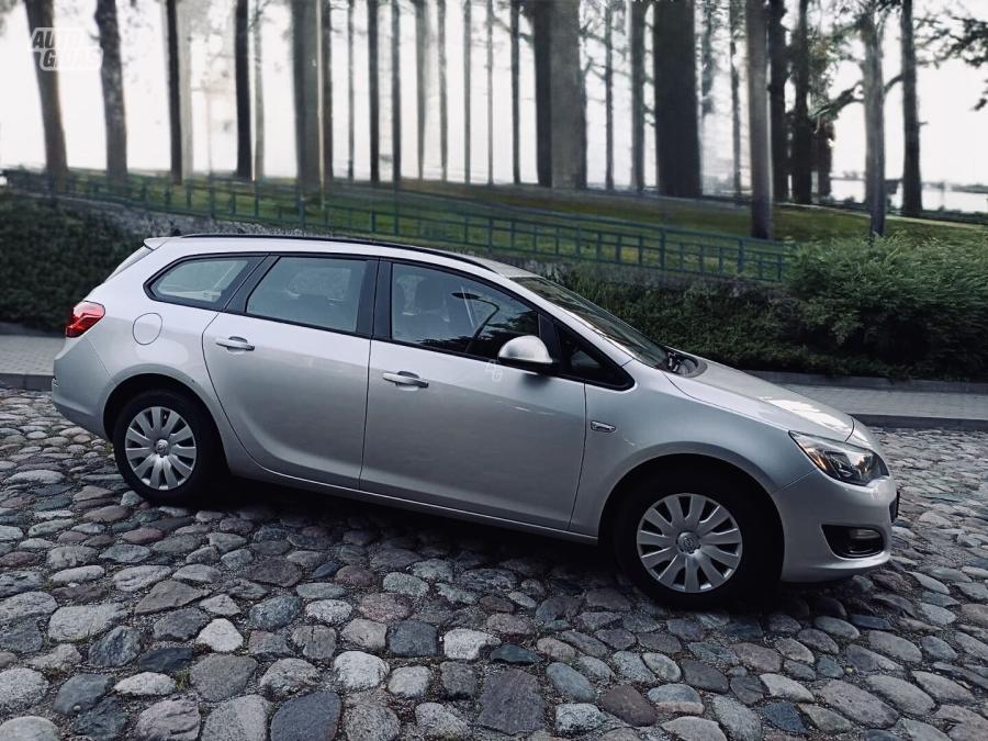 Grey Opel Astra 2016 in Utena, with an engine capacity of 1.40 L and mileage of 207 thousand km for 4950 €, photo 18 on AUTOMOTO.COM.LV