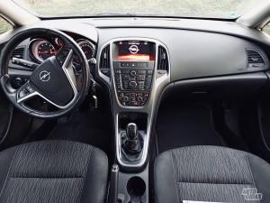 Grey Opel Astra 2016 in Utena, with an engine capacity of 1.40 L and mileage of 207 thousand km for 4950 €, photo 28 on AUTOMOTO.COM.LV