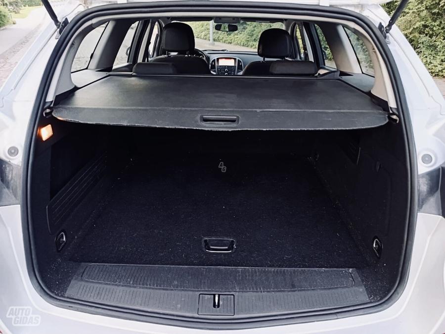 Grey Opel Astra 2016 in Utena, with an engine capacity of 1.40 L and mileage of 207 thousand km for 4950 €, photo 33 on AUTOMOTO.COM.LV