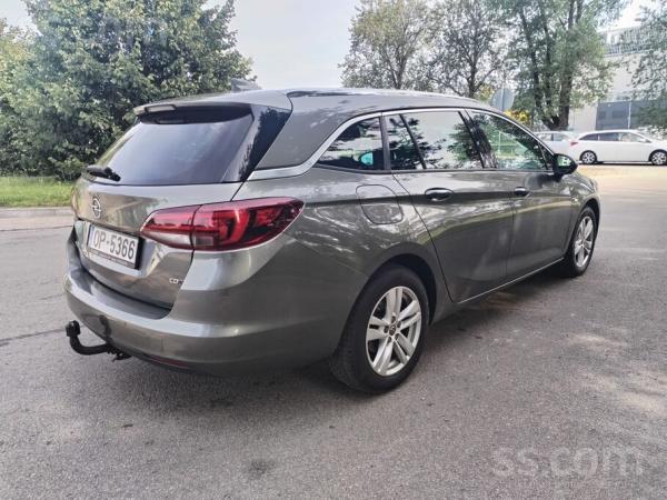 Grey Opel Astra 2016 in Riga, with an engine capacity of 1.60 L and mileage of 128 thousand km for 5250 €, photo 5 on AUTOMOTO.COM.LV