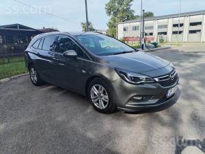 Grey Opel Astra 2016 in Riga, with an engine capacity of 1.60 L and mileage of 128 thousand km for 5250 €, photo 8 on AUTOMOTO.COM.LV