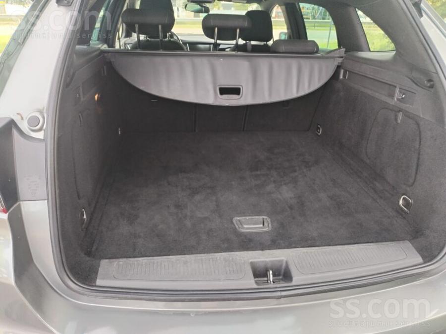 Grey Opel Astra 2016 in Riga, with an engine capacity of 1.60 L and mileage of 128 thousand km for 5250 €, photo 18 on AUTOMOTO.COM.LV