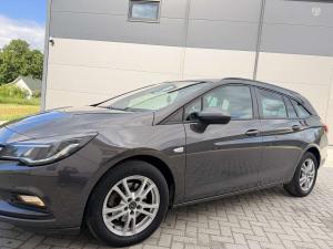 Grey Opel Astra 2016 in Vilnius, with an engine capacity of 1.60 L and mileage of 171 thousand km for 5500 €, photo 8 on AUTOMOTO.COM.LV