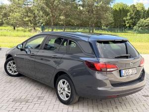 Grey Opel Astra 2016 in Vilnius, with an engine capacity of 1.60 L and mileage of 171 thousand km for 5500 €, photo 12 on AUTOMOTO.COM.LV