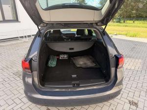 Grey Opel Astra 2016 in Vilnius, with an engine capacity of 1.60 L and mileage of 171 thousand km for 5500 €, photo 24 on AUTOMOTO.COM.LV