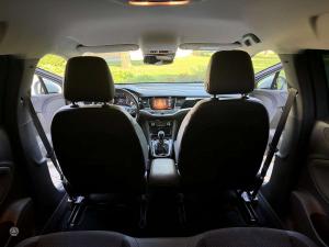 Grey Opel Astra 2016 in Kretinga, with an engine capacity of 1.60 L and mileage of 230 thousand km for 5800 €, photo 17 on AUTOMOTO.COM.LV