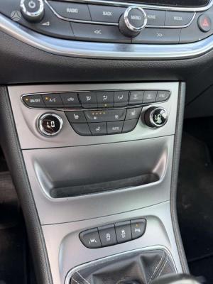 Grey Opel Astra 2016 in Kaunas, with an engine capacity of 0.00 L and mileage of 220 thousand km for 4490 €, photo 10 on AUTOMOTO.COM.LV