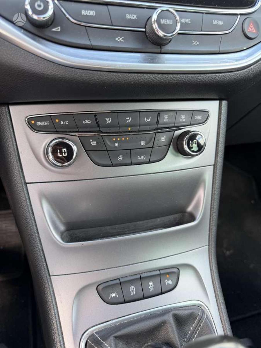 Grey Opel Astra 2016 in Kaunas, with an engine capacity of 0.00 L and mileage of 220 thousand km for 4490 €, photo 10 on AUTOMOTO.COM.LV