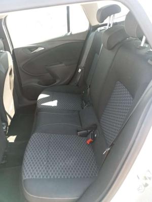 Grey Opel Astra 2016 in Kaunas, with an engine capacity of 1.60 L and mileage of 230 thousand km for 3600 €, photo 13 on AUTOMOTO.COM.LV