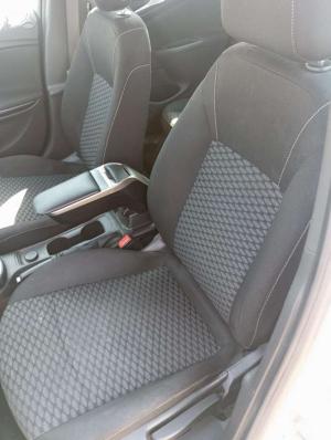 Grey Opel Astra 2016 in Kaunas, with an engine capacity of 1.60 L and mileage of 230 thousand km for 3600 €, photo 15 on AUTOMOTO.COM.LV