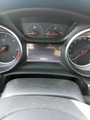 Grey Opel Astra 2016 in Kaunas, with an engine capacity of 1.60 L and mileage of 230 thousand km for 3600 €, photo 22 on AUTOMOTO.COM.LV