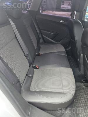 Pelēks Opel Astra 2016 Cēsis, ar dzinēja tilpumu 1.60 L un nobraukumu 334 tūkst. km par 4200 €, foto 4 vietnē AUTOMOTO.COM.LV