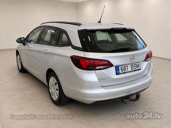 Grey Opel Astra 2016 in Tartu, with an engine capacity of 1.40 L and mileage of 160 thousand km for 6850 €, photo 8 on AUTOMOTO.COM.LV