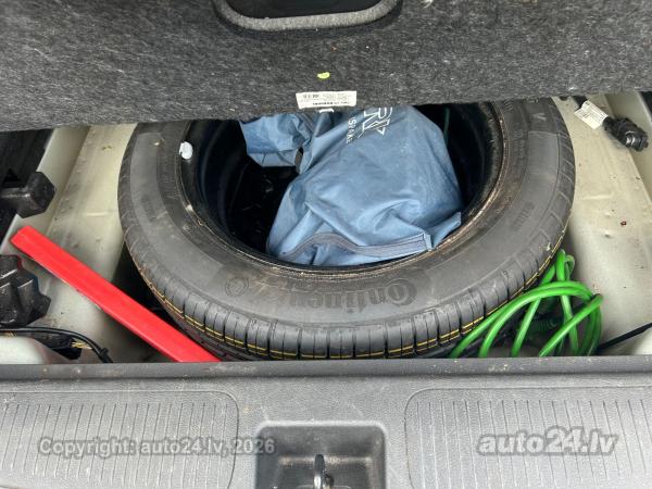 Grey Opel Astra 2016 in Tartu, with an engine capacity of 1.40 L and mileage of 160 thousand km for 6850 €, photo 11 on AUTOMOTO.COM.LV