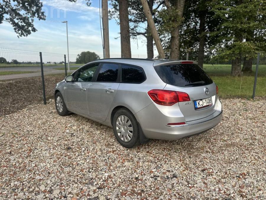 Pelēks Opel Astra 2016 Cēsis, ar dzinēja tilpumu 1.60 L un nobraukumu 0 tūkst. km par 4500 €, foto 4 vietnē AUTOMOTO.COM.LV