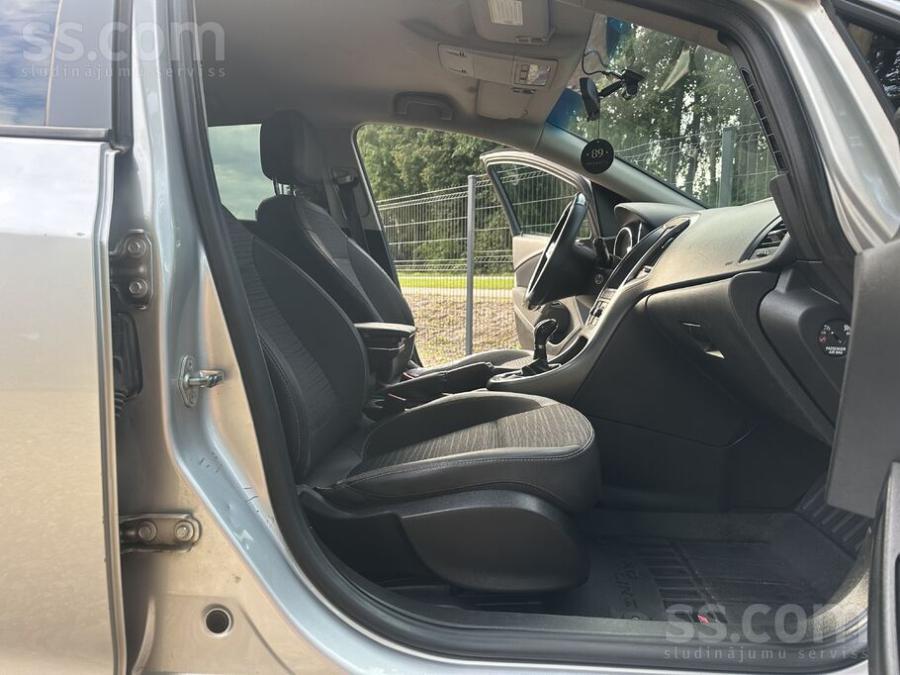 Pelēks Opel Astra 2016 Cēsis, ar dzinēja tilpumu 1.60 L un nobraukumu 0 tūkst. km par 4500 €, foto 12 vietnē AUTOMOTO.COM.LV