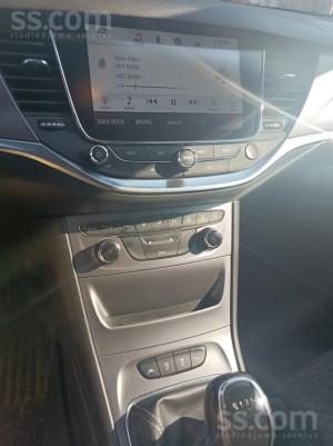 Pelēks Opel Astra 2016 Dobele, ar dzinēja tilpumu 1.60 L un nobraukumu 274 tūkst. km par 6000 €, foto 6 vietnē AUTOMOTO.COM.LV