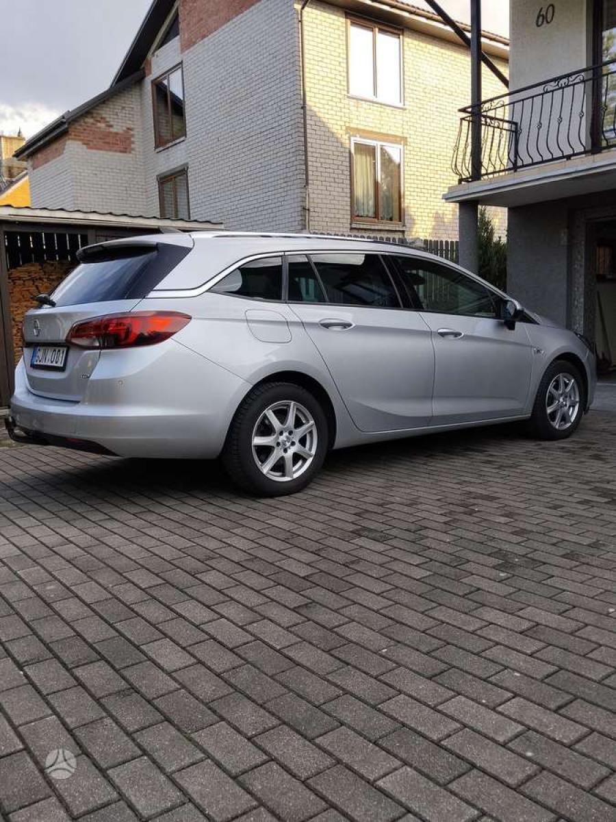 Pelēks Opel Astra 2016 Panevēža, ar dzinēja tilpumu 1.60 L un nobraukumu 187 tūkst. km par 5650 €, foto 6 vietnē AUTOMOTO.COM.LV