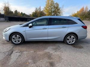 Grey Opel Astra 2016 in Raseiniai, with an engine capacity of 1.60 L and mileage of 280 thousand km for 4900 €, photo 3 on AUTOMOTO.COM.LV